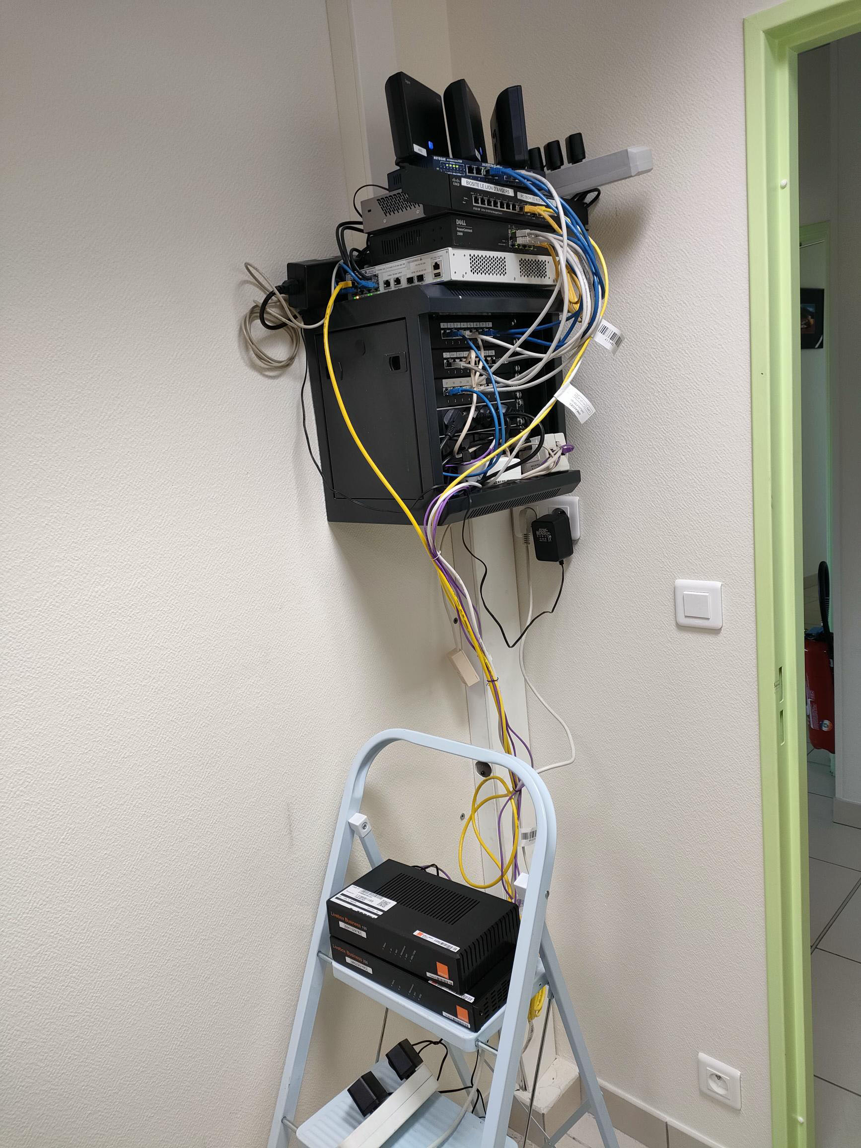 Câblage et baies informatique - ASI ANGERS